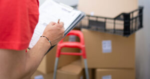 5 FedEx Competitors and Similar Companies: Time to Switch?